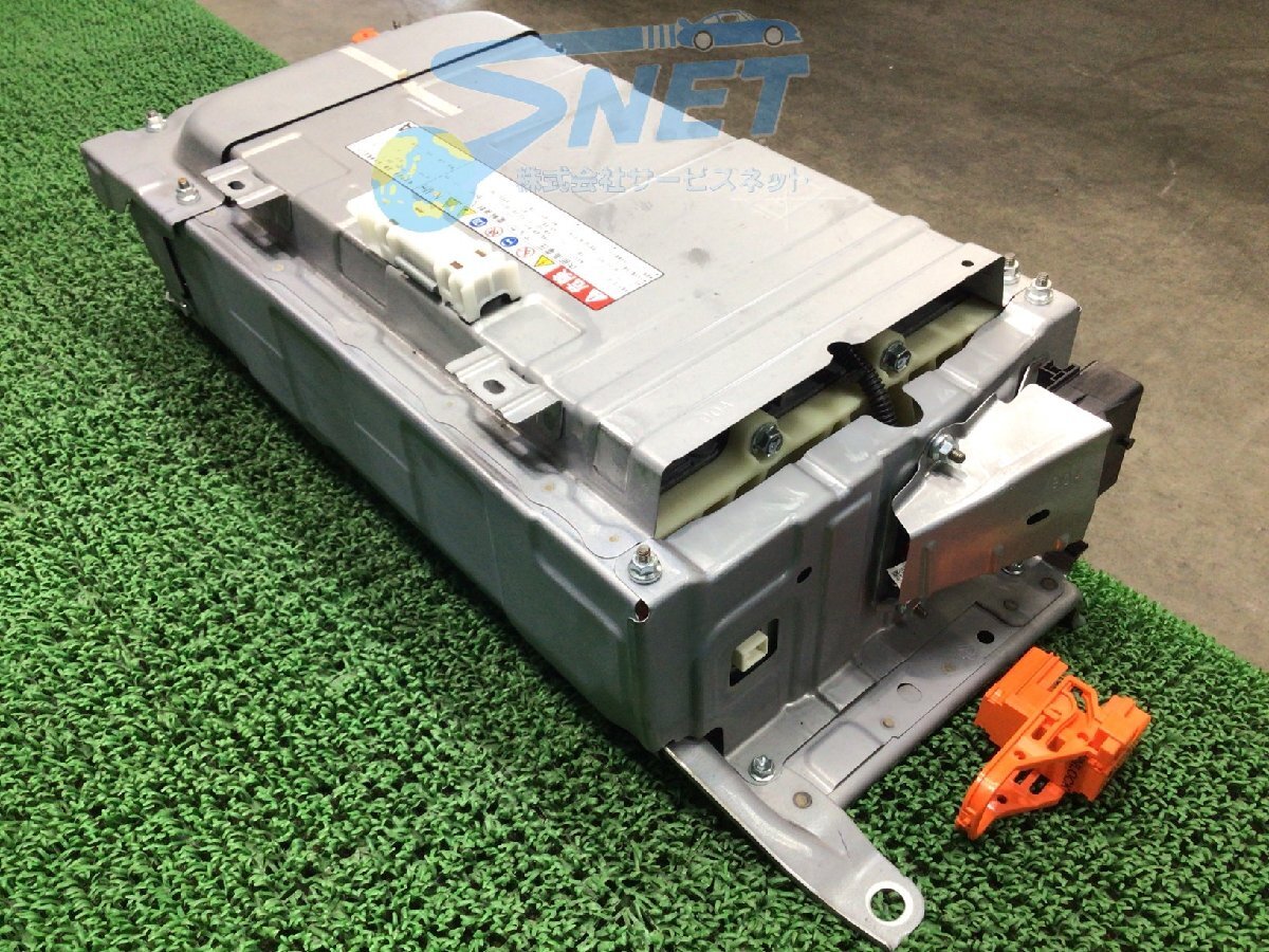 【傷や汚れあり】【ジャンク品】 アクア NHP10 ハイブリッドバッテリー HV 品番:G9510-52031 G9510-52032 ラベル ...