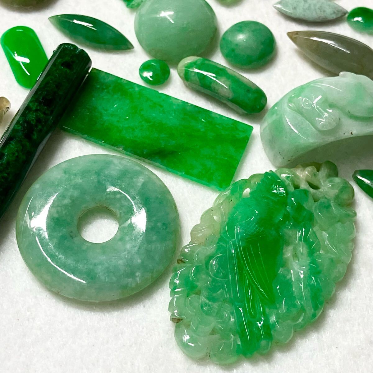 【やや傷や汚れあり】1円〜!!彫刻!!変形!! 天然本翡翠おまとめ171.5ct u 約34.3g ルース 裸石 宝石 jewelry ジェイダイト jadite ヒスイ ひすい w3ま46の ...