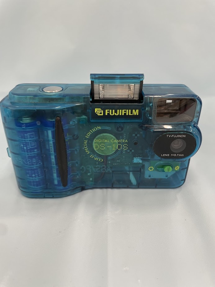【やや傷や汚れあり】【A593-8】富士フィルム FUJIFILM DIGITAL CAMERA DS-10S CLIP-IT SPECIAL ...