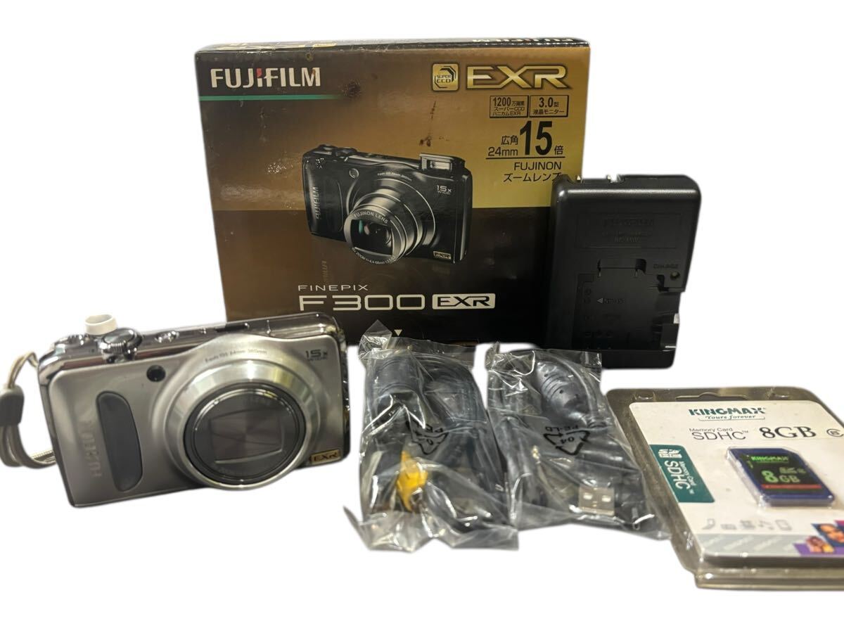 【目立った傷や汚れなし】FUJIFILM FinePix F300EXR シルバー 動作確認済み 美品 付属品あり EXR 15倍ズーム SD ...