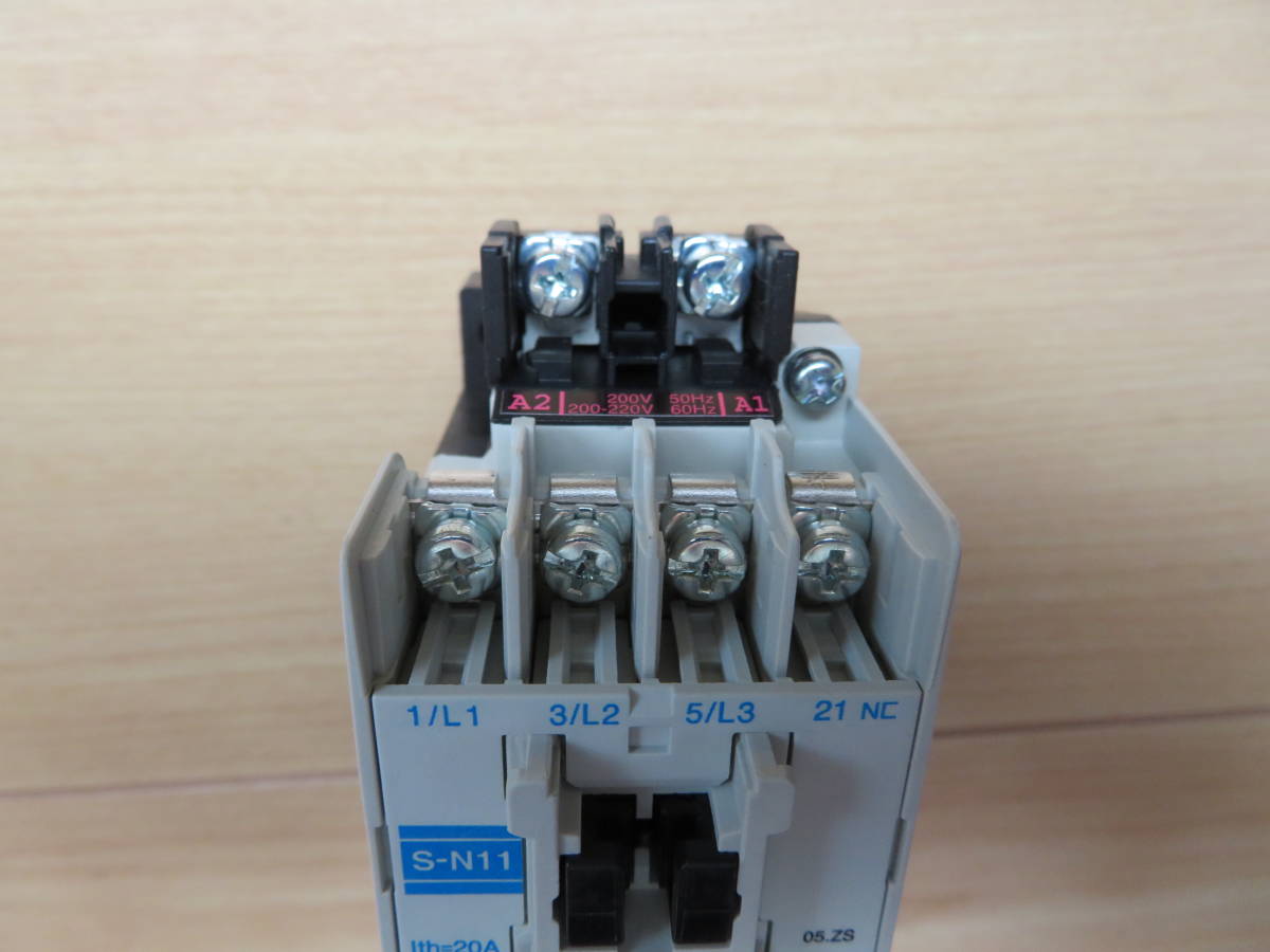 【新品】 三菱 マグネットスイッチ 電磁開閉器 MSO-N11 0.1KW 200V 未使用品 1個 の落札情報詳細| ヤフオク落札価格情報 ...