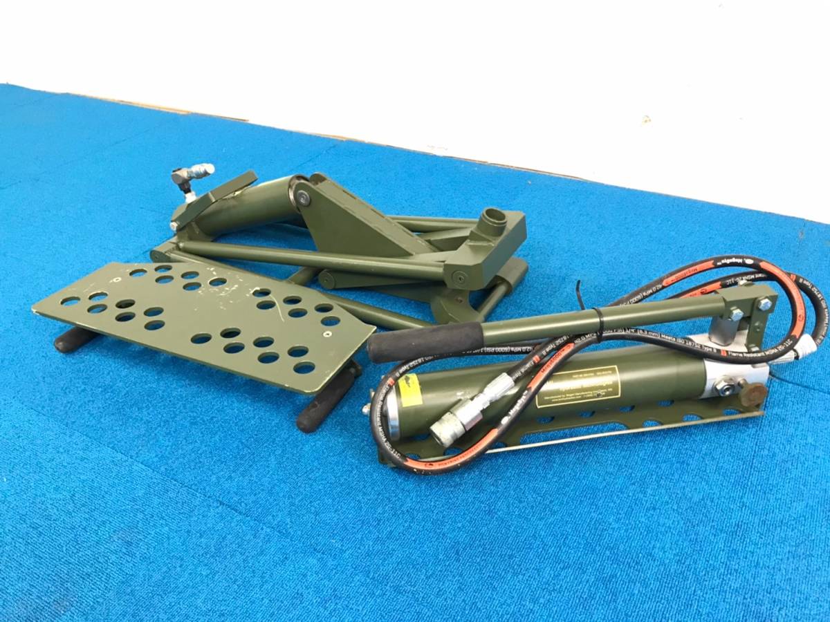 【米軍放出品】BOGERT 油圧ジャッキ 4.25トン HMMWV/ハンビー用ジャッキキット 30M-HVBMI Jack Kit (170 ...