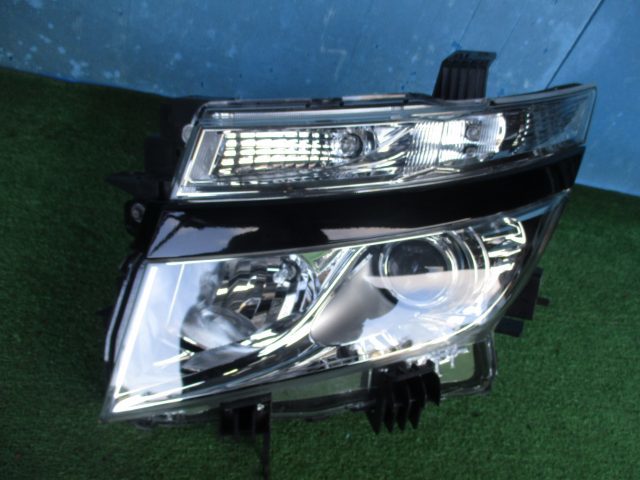 【傷や汚れあり】☆★DBA-TE52 エルグランド HID ヘッドライト左 コイト100-23008★☆の落札情報詳細 - ヤフオク落札価格検索 オークフリー