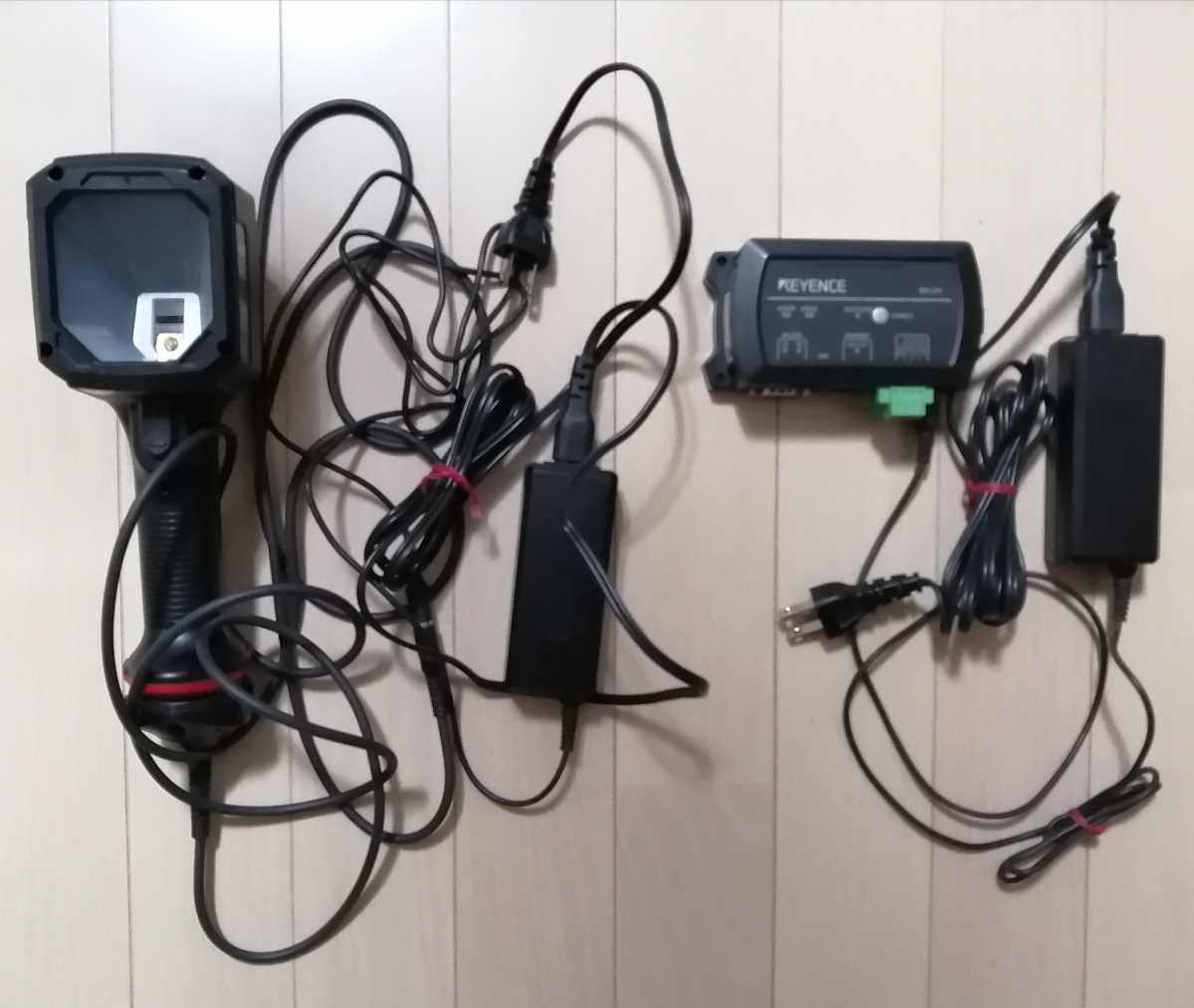 【やや傷や汚れあり】KEYENCE DPMハンディコードリーダ SR-G100 通信ユニット SR-LR1 セット キーエンス の落札情報詳細 ...