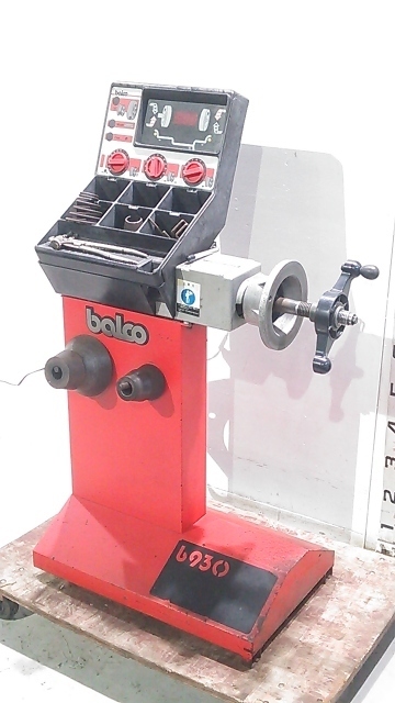 Balco バルコ B930 ホイールバランサー 通電確認のみW0360 の落札情報詳細| ヤフオク落札価格情報 オークフリー