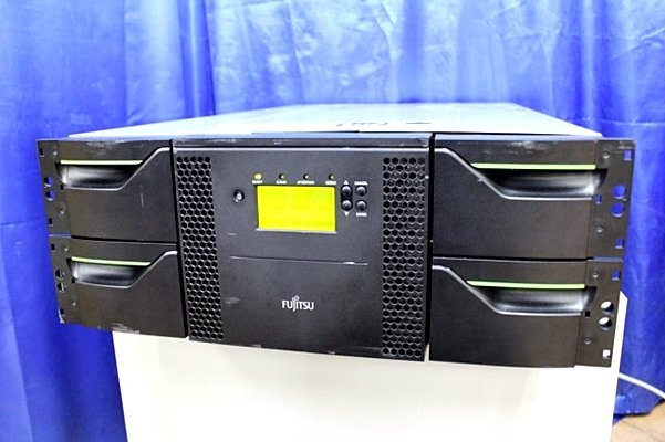 【傷や汚れあり】★☆富士通 FUJITSU Storage ETERNUS LT40 S2 LT40PFH1 テープ ライブラリ☆★ の落札 ...