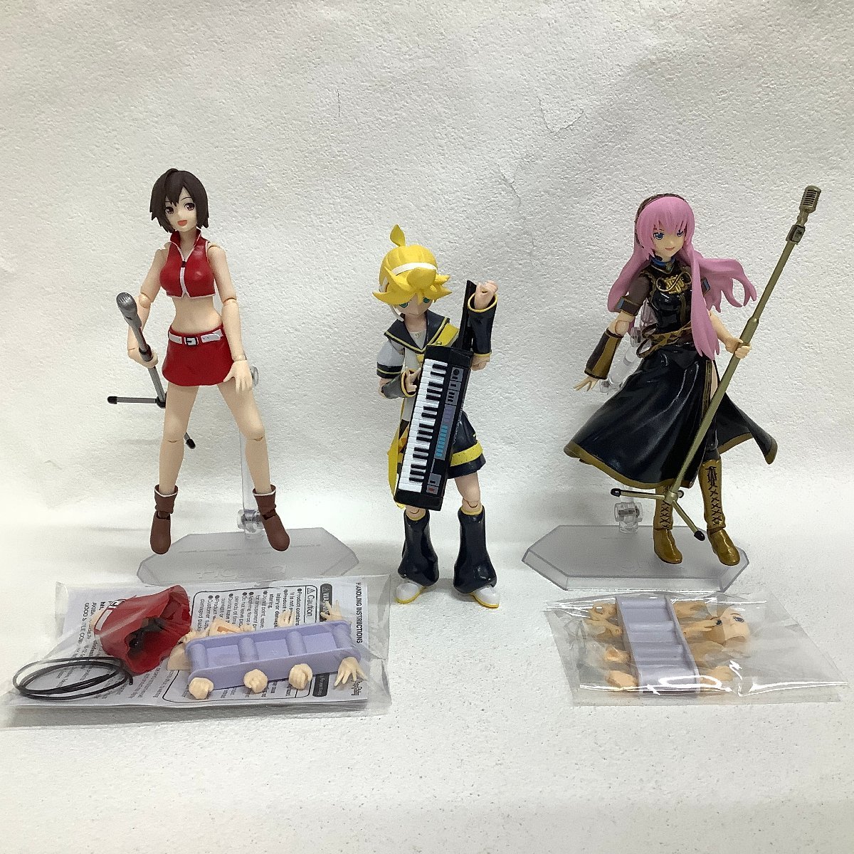 【全体的に状態が悪い】ジャンク ボカロ figma 3体セット 328 MEIKO 082 巡音ルカ 020 鏡音レン VOCALOID ...
