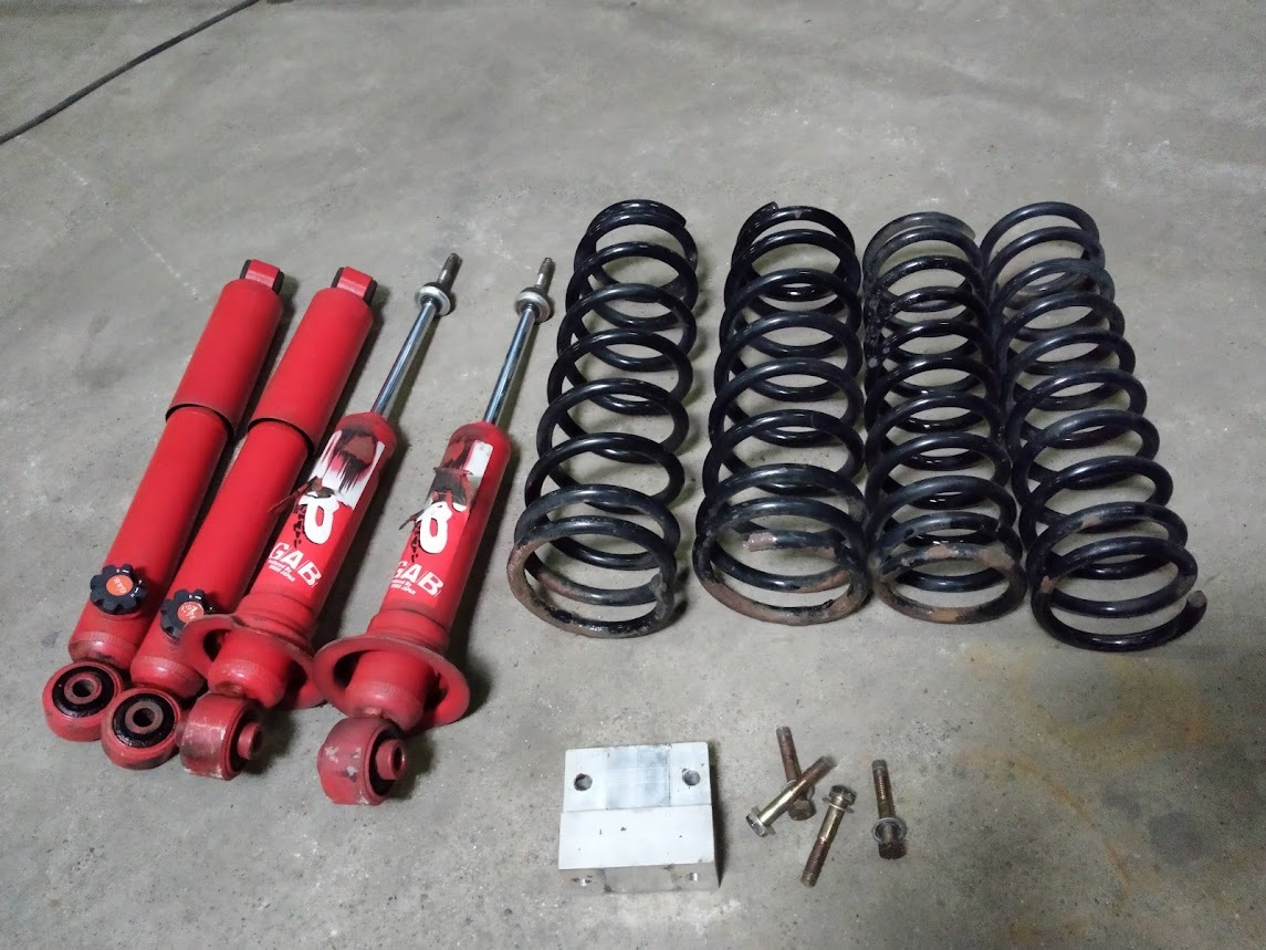 【傷や汚れあり】ジムニー JA22 サスペンションセット GAB 中古の落札情報詳細 - ヤフオク落札価格検索 オークフリー