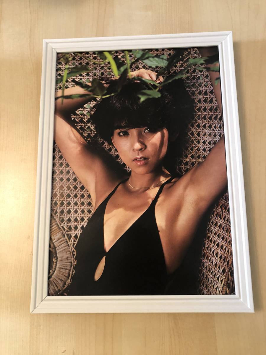 【目立った傷や汚れなし】kj ★額装品★ 川島なお美 グラビア ワキ見せ セクシー 貴重写真 A4サイズ額入り ポスター風デザイン 水着 下着 の落札情報詳細 - Yahoo!オークション落札 ...