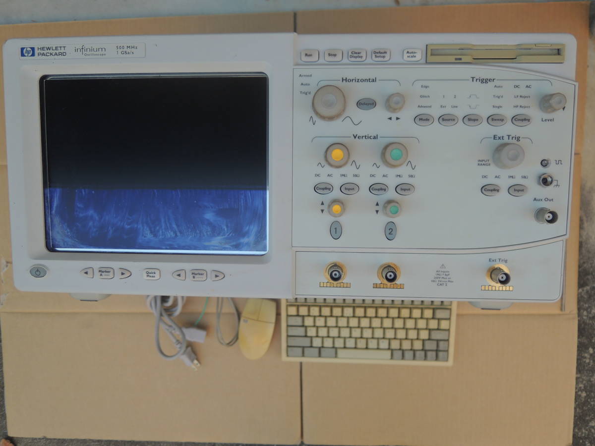 【傷や汚れあり】【送料込】通電可 オシロスコープ Infinium 54810A Infiniium E2610A キーボード C3751B ...