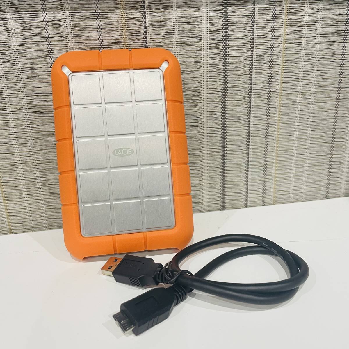 【やや傷や汚れあり】【美品/1円スタート！】LaCie HDD ポータブルハードディスク 2TB USB3.0 FireWire800 Mac ...