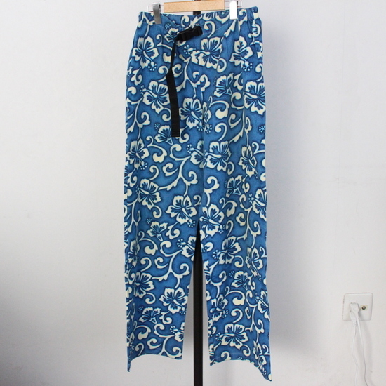 【やや傷や汚れあり】j48 2000年代製 modrobes 総柄パンツ 00s 表記Mサイズ ブルー 青 ハイビスカス アメカジ 古着 古着 ...