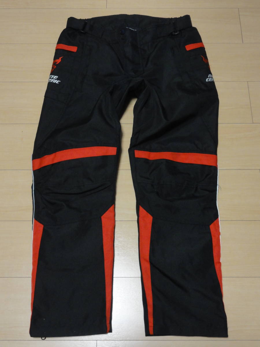 【やや傷や汚れあり】格安レア・MOTO CENTRIC(モト・セントリック)・黒系×赤系化繊地・膝部立体裁断等の多数機能付き・高級ライダース ...