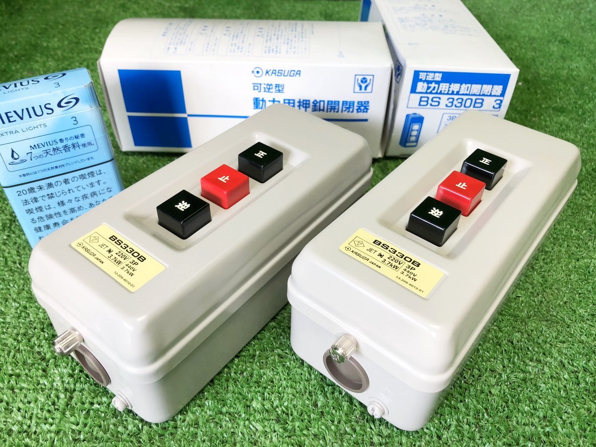 【未使用】信仲f303 春日電機 動力用スイッチ 正逆回転切替可『BS 330B 3』三相220V/440V-30A 可逆型 動力用押釦開閉器 ...