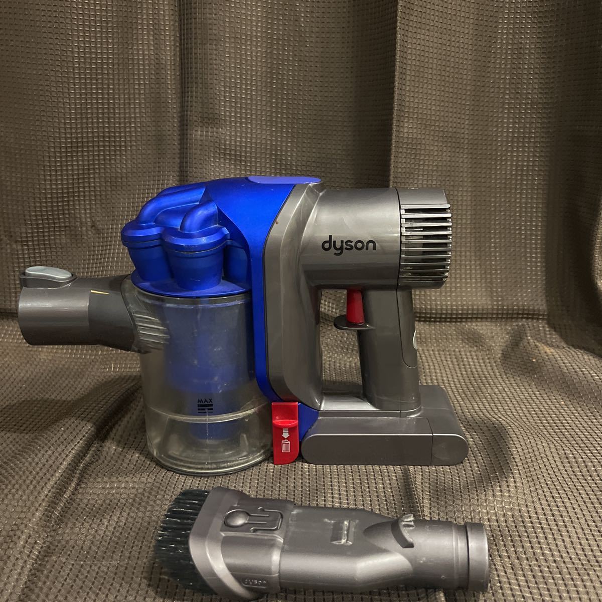 【やや傷や汚れあり】Dyson ダイソン 掃除機 コードレスハンディクリーナー motorhead DC31の落札情報詳細 - ヤフオク落札 ...