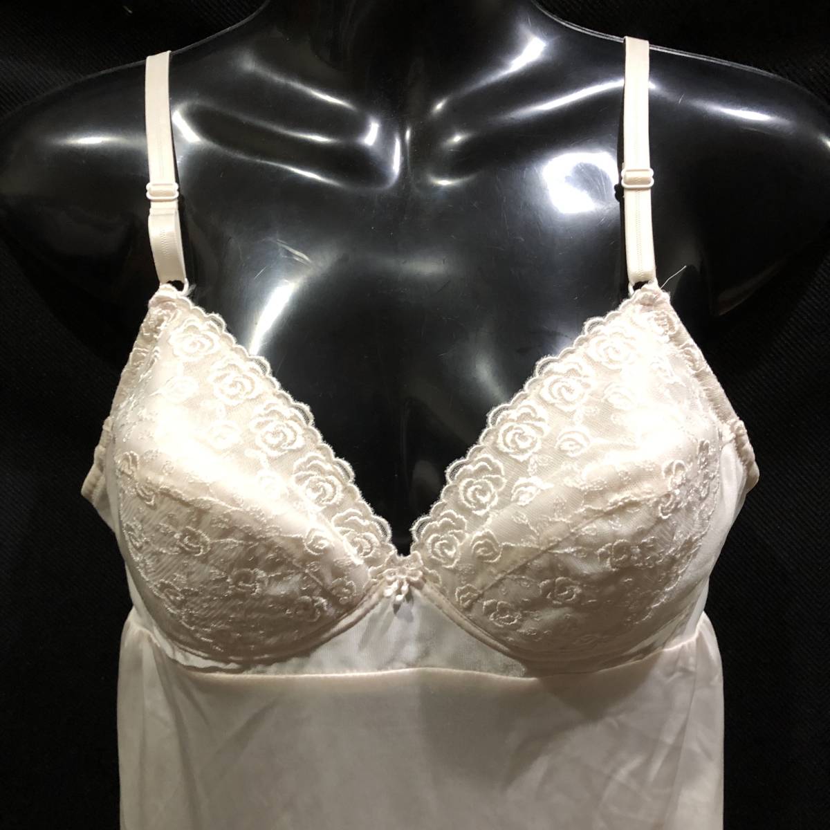 【目立った傷や汚れなし】SC-051＜特価＞ ☆♪ The Wacoal wing Beauty Madams Peach ♪☆ エレガンスブラスリップ B75Lサイズ（B88cm 丈90cm ...