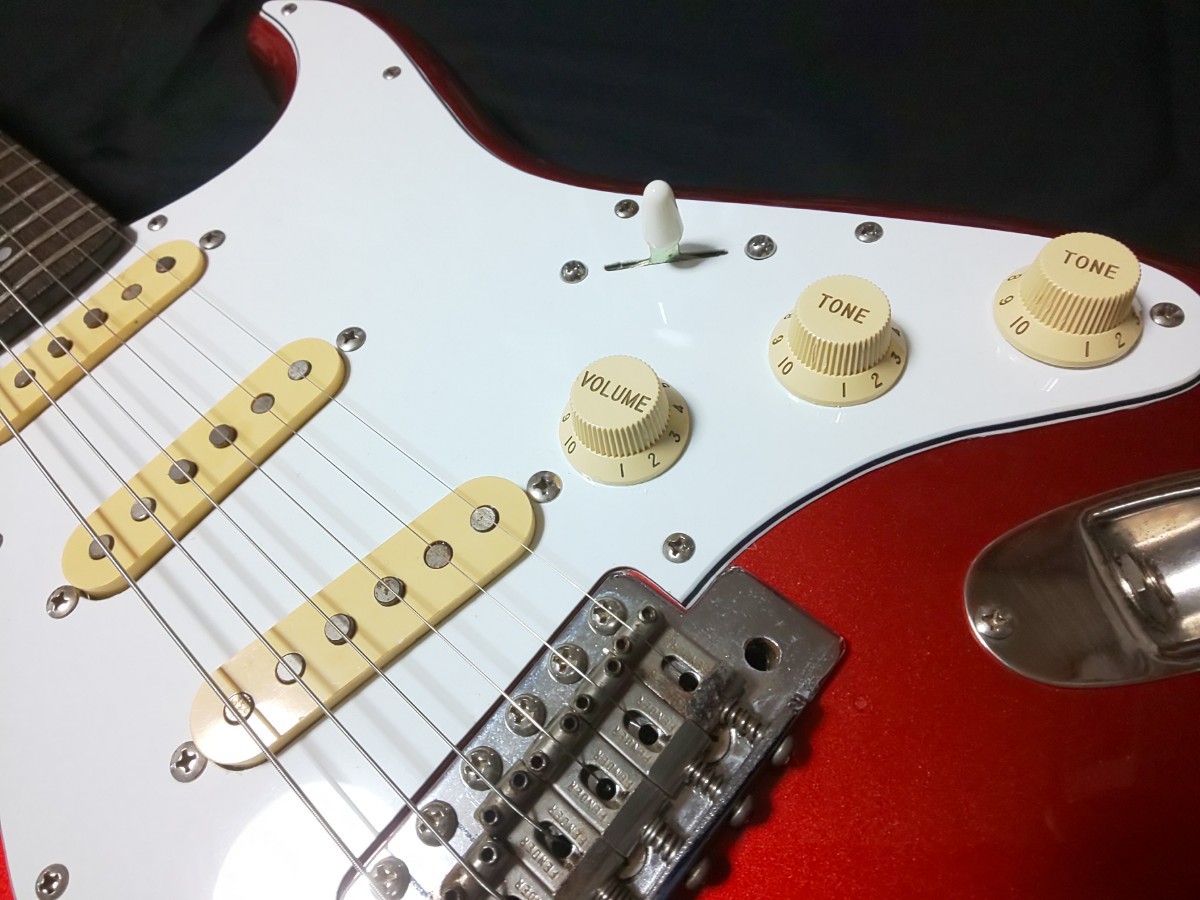 【傷や汚れあり】【Eシリアル】ST314-55 Fender Japan ミディアムスケール 【メンテ済み】キャンディアップルレッド ...