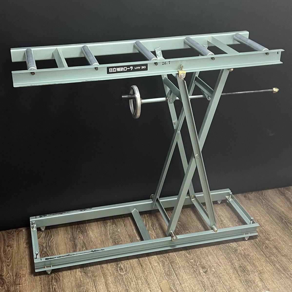 【やや傷や汚れあり】 美品/6.8万 日立補助ローラー UW30 ローラースタンド 昇降台 作業台 大工道具 木工機械 建築 幅380mm 中古品 兵庫県姫路市発②の落札情報詳細 ...