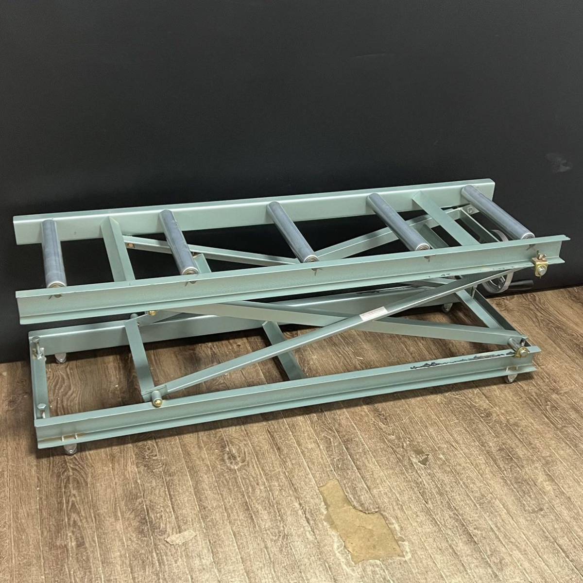 【やや傷や汚れあり】 美品/6.8万 日立補助ローラー UW30 ローラースタンド 昇降台 作業台 大工道具 木工機械 建築 幅380mm 中古品 兵庫県姫路市発②の落札情報詳細 ...
