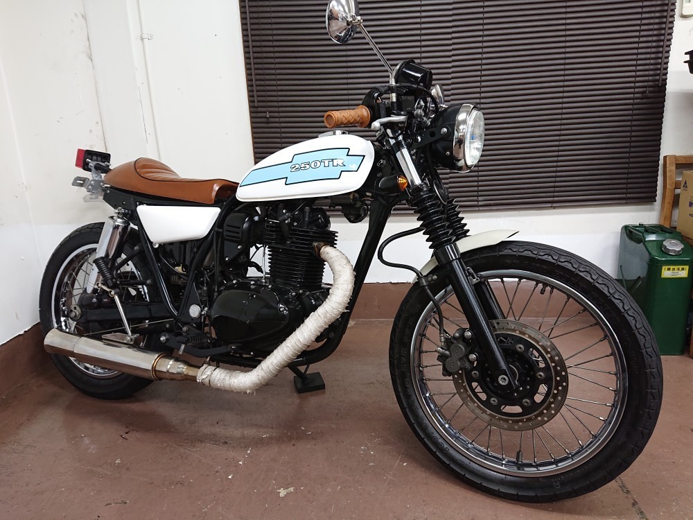 【傷や汚れあり】250TR(FIモデル) BJ250F【カフェレーサーカスタム】改造多数車 実動現状渡し《『特殊改造車』=乗り出し前に各所要チェック!》エストレヤ/SRの落札情報詳細 ...