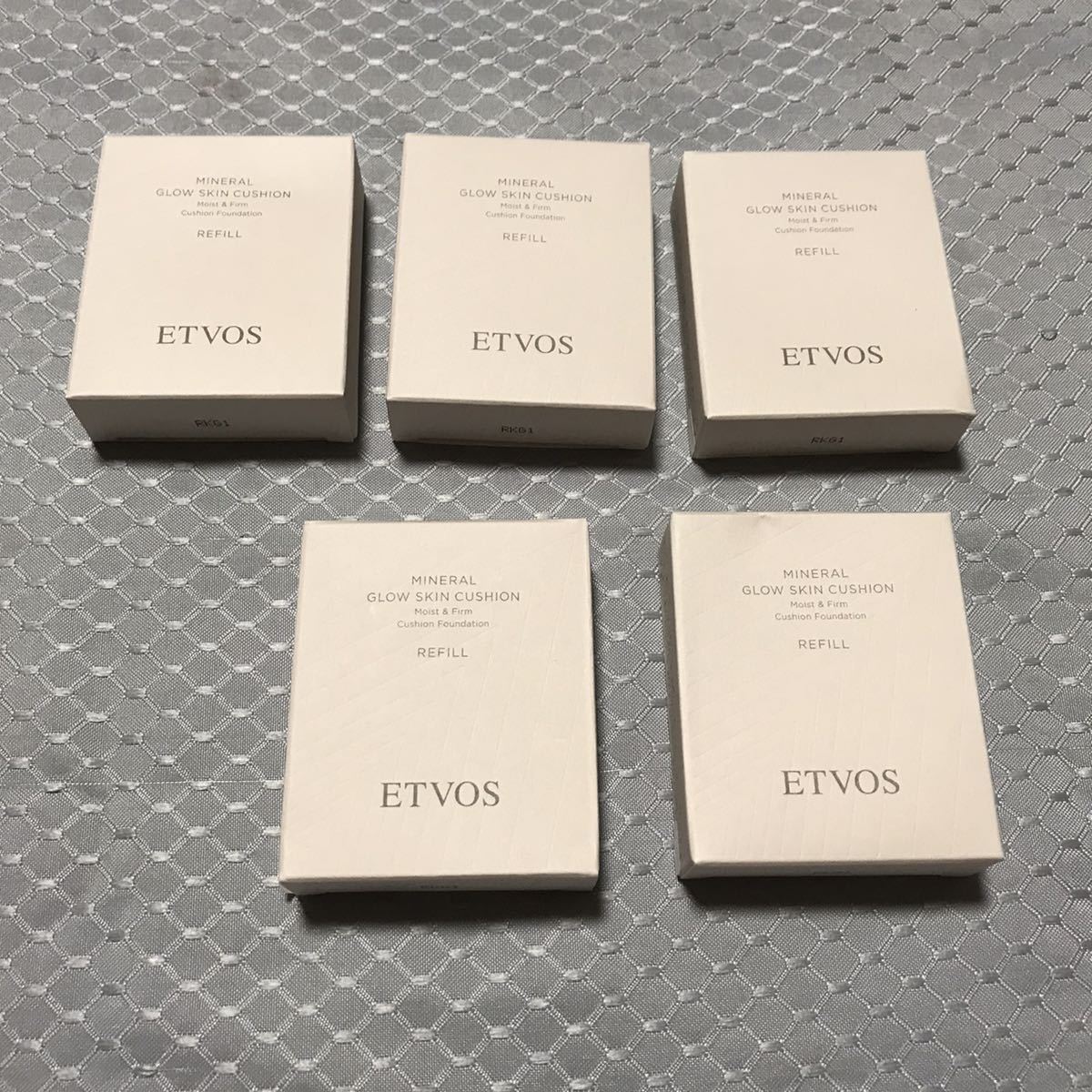 【未使用】未開封新品 エトヴォス ETVOS ミネラルグロウスキンクッション SPF32 PA+++ 12g ライト 5個の落札情報詳細 - ヤフオク落札価格検索 オークフリー