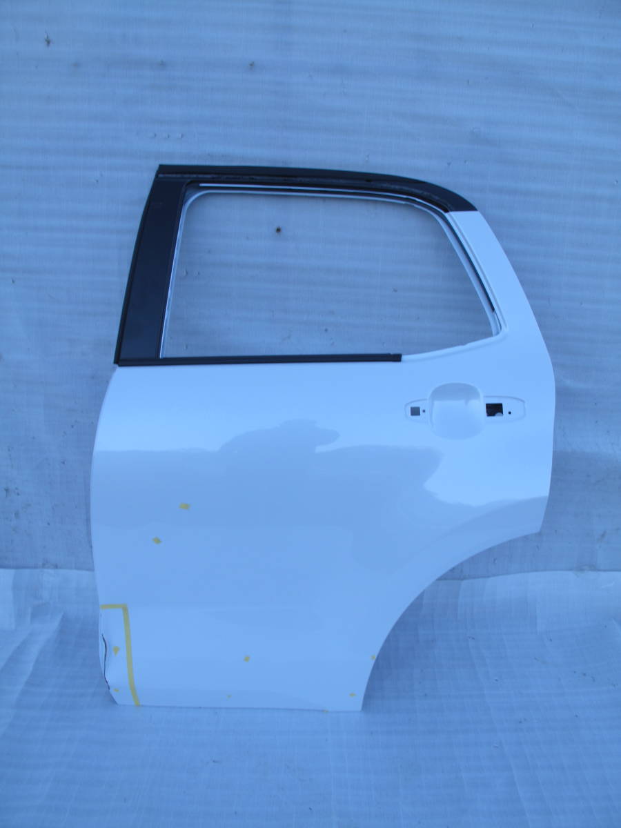 【やや傷や汚れあり】ライズ A200A A201A A202A A210A / ロッキー A200S A201S A202S A210S レックス A201F 左 リア ドア パネル ...