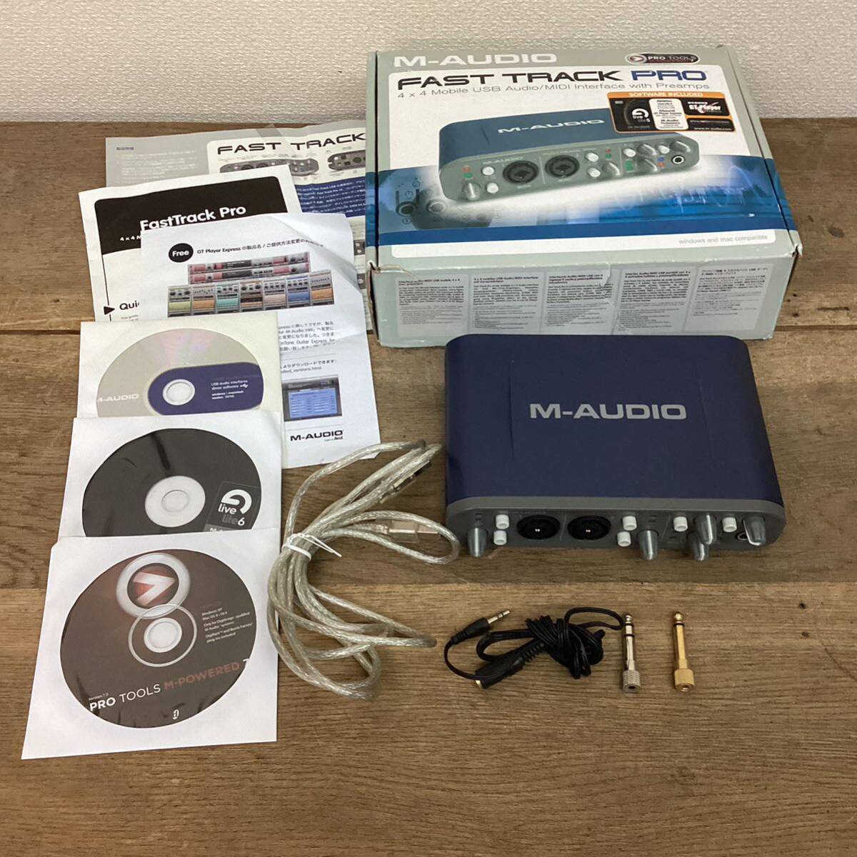 【傷や汚れあり】M-AUDIO FAST TRACK PRO/4X4 Mobile USB Audio/MIDI Interface with Preamps 通電確認済み ゆうパック80 ...
