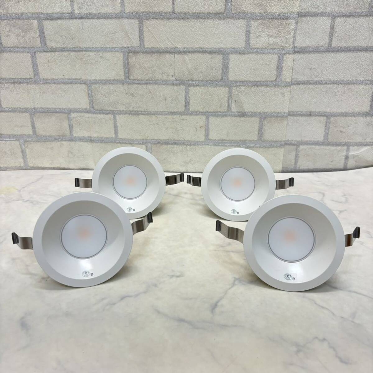 【未使用】未使用 4個セット 大光電機 ダイコー LEDダウンライト DDL-5104YW DDL-5102YW 電球色 照明 ライト 2022年製の落札情報詳細 - ヤフオク落札価格検索 ...