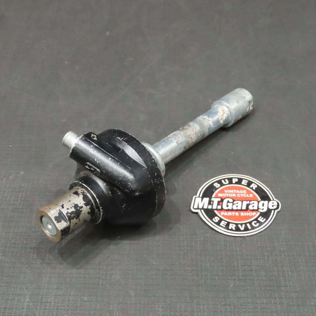 【傷や汚れあり】カワサキ Z1 Z2 純正スピードメーターギア＆フロントアクスルシャフトset(検 Z1A Z1B 750RS【060】USA ...