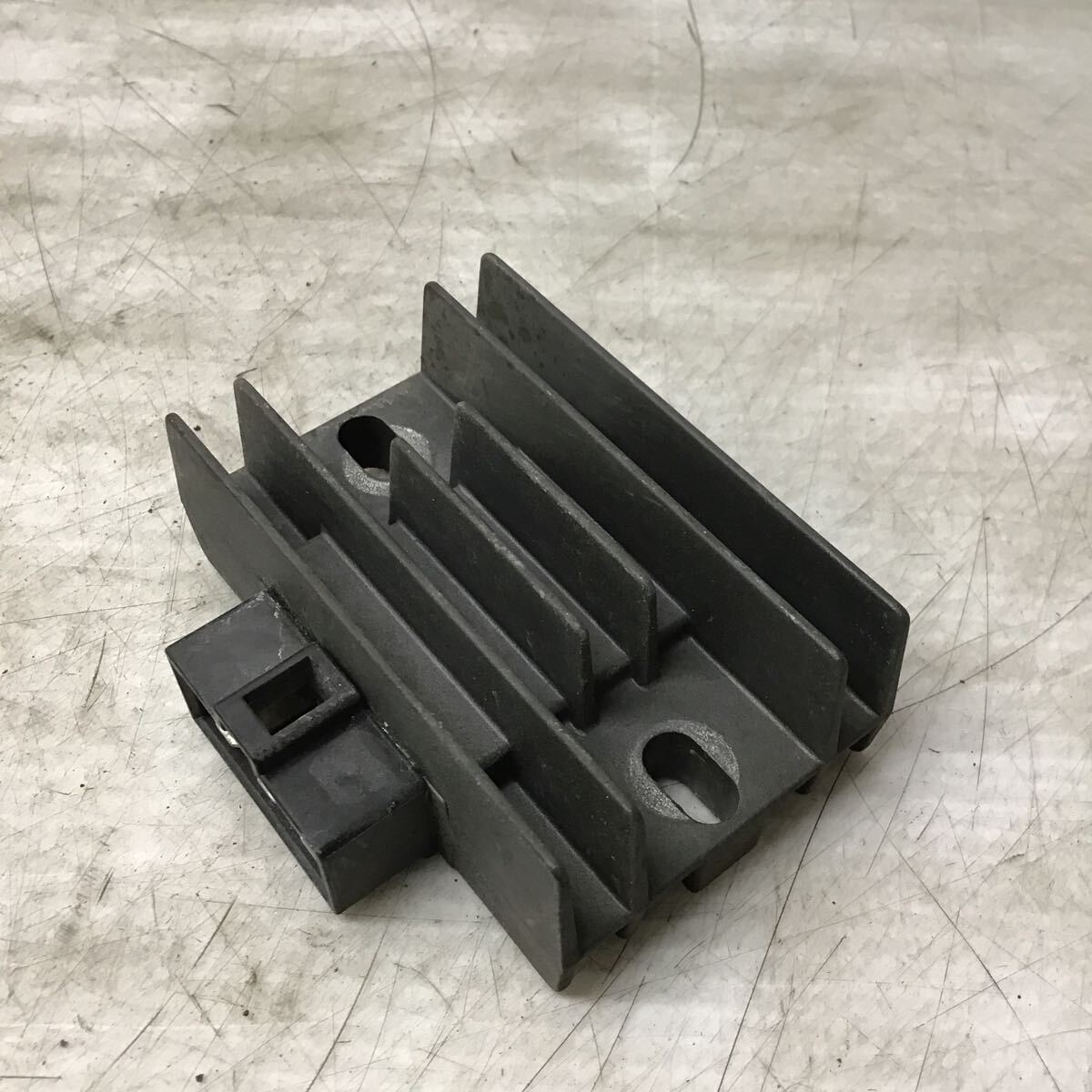 【傷や汚れあり】A23-69 ne スズキ アドレスV125S CF4MA レギュレーター 動作確認済み 純正部品の落札情報詳細 ...