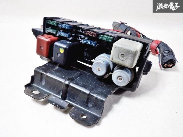 【やや傷や汚れあり】トヨタ純正 AW11 MR-2 MR2 後期 4A-GZE ヒューズボックス BOX リレー 即納 棚の落札情報詳細 ...