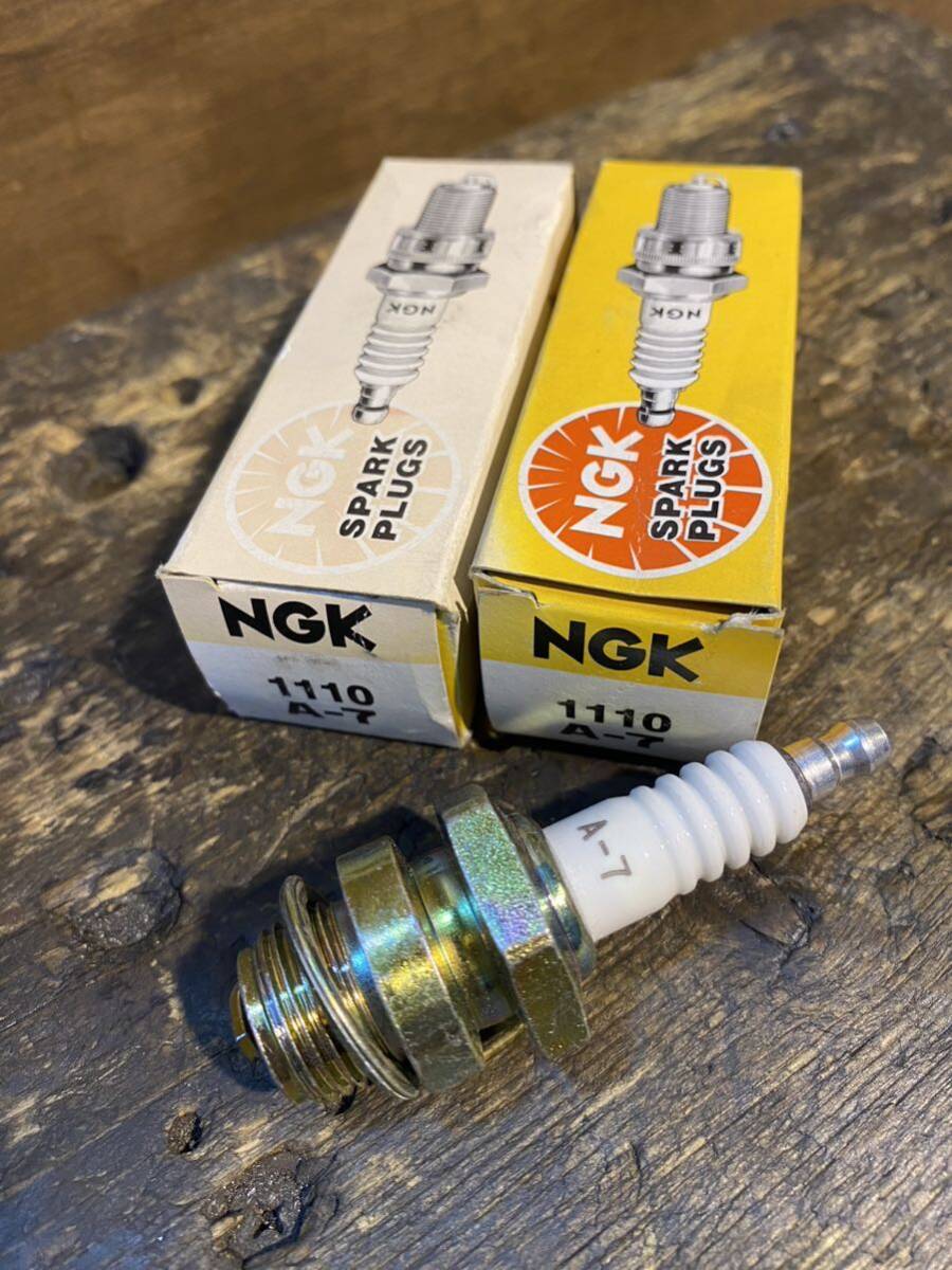 【未使用】NGK 廃番 A-7 スパークプラグ 2本セット 当時物 NOS デッドストックA7 1110 互換AB-7 陸王 サイドバルブ ...