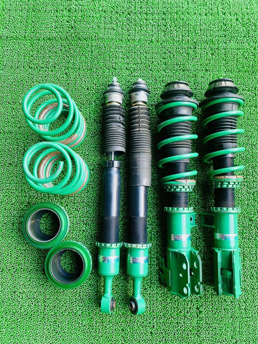 【目立った傷や汚れなし】アクア NHP10 アクア G's/GR SPORT NHP10 ヴィッツ NCP131 KSP90 KSP130 NCP91 NSP130 SCP90 TEIN ...