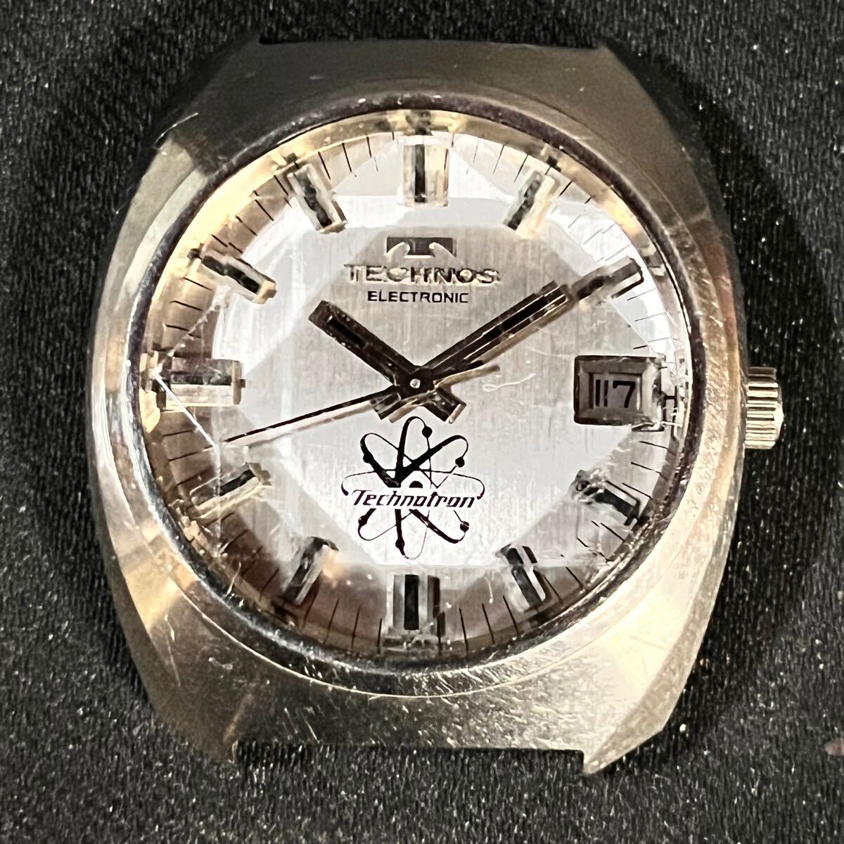 【傷や汚れあり】TECHNOS テクノス ELECTRONIC Technotron メンズ腕時計 クォーツ デイト カットガラス シルバー ...