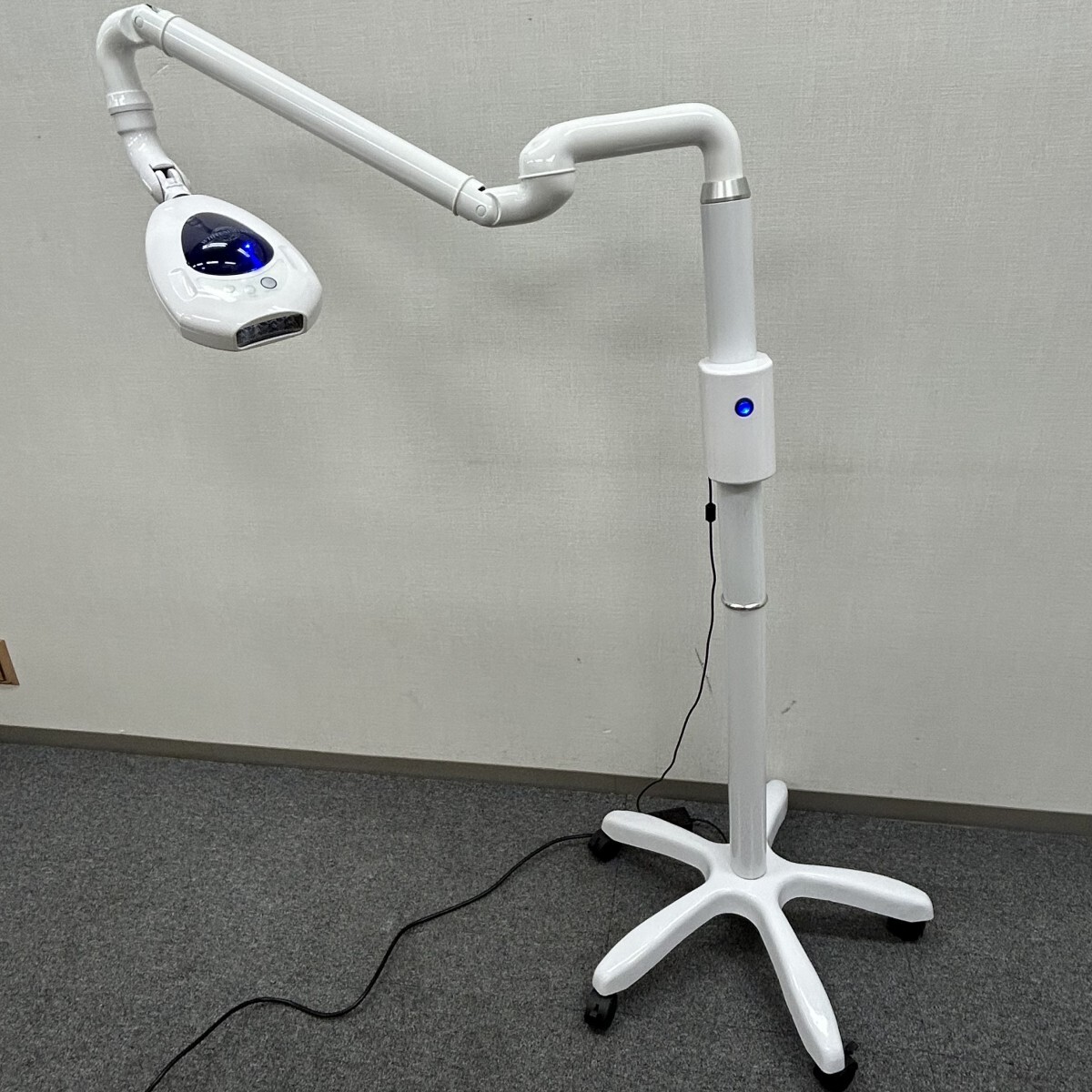 【やや傷や汚れあり】動作確認済み CHARION シャリオン CWW セルフホワイトニング機器 美歯口 2021年 100Vの落札情報詳細 - Yahoo!オークション落札価格検索 オークフリー