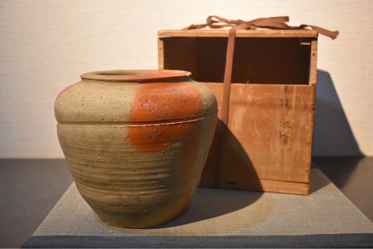 【やや傷や汚れあり】【GE】M1422【コレクター所蔵品】時代 古備前緋襷壺/日本美術 備前焼 壷 骨董品 時代品 美術品 古美術品の落札情報詳細 - Yahoo!オークション落札価格検索 ...