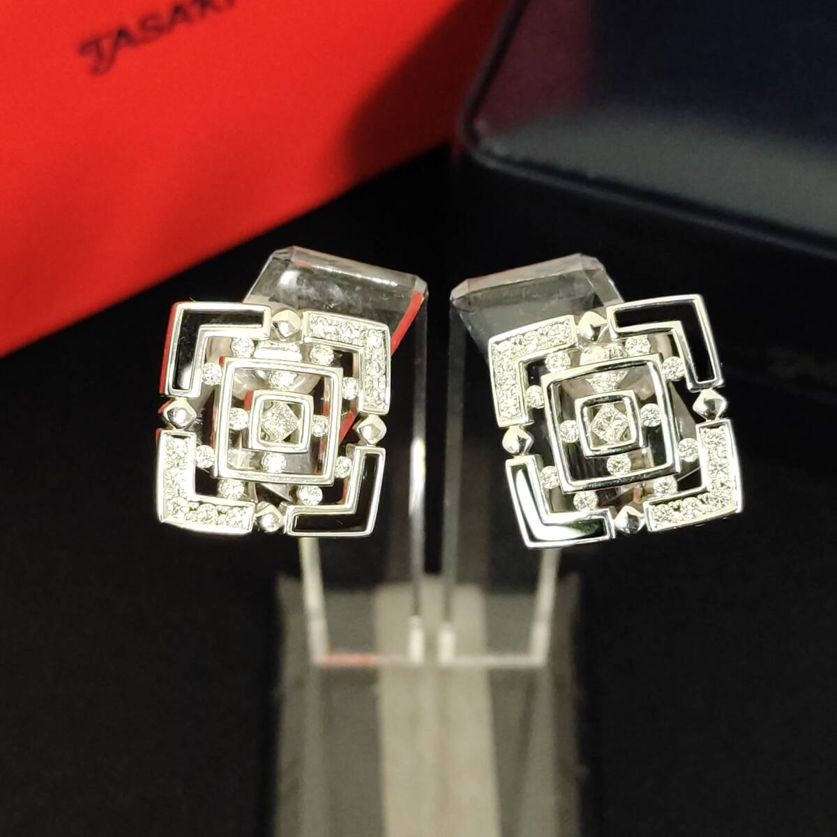 【傷や汚れあり】070114 283472 TASAKI タサキ イヤリング K18WG/0.41/0.43 重量13.8g 箱付き 服飾小物 ...