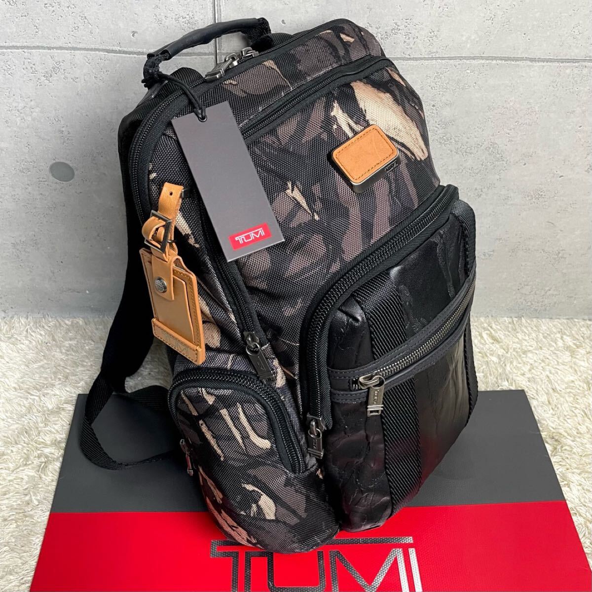 【目立った傷や汚れなし】[激レア 極美品] TUMI トゥミ ALPHA BRAVO NELLIS メンズ ビジネスバッグ リュックサック 本革+バリスティック A4+PC可 大容量 カモフラ ...
