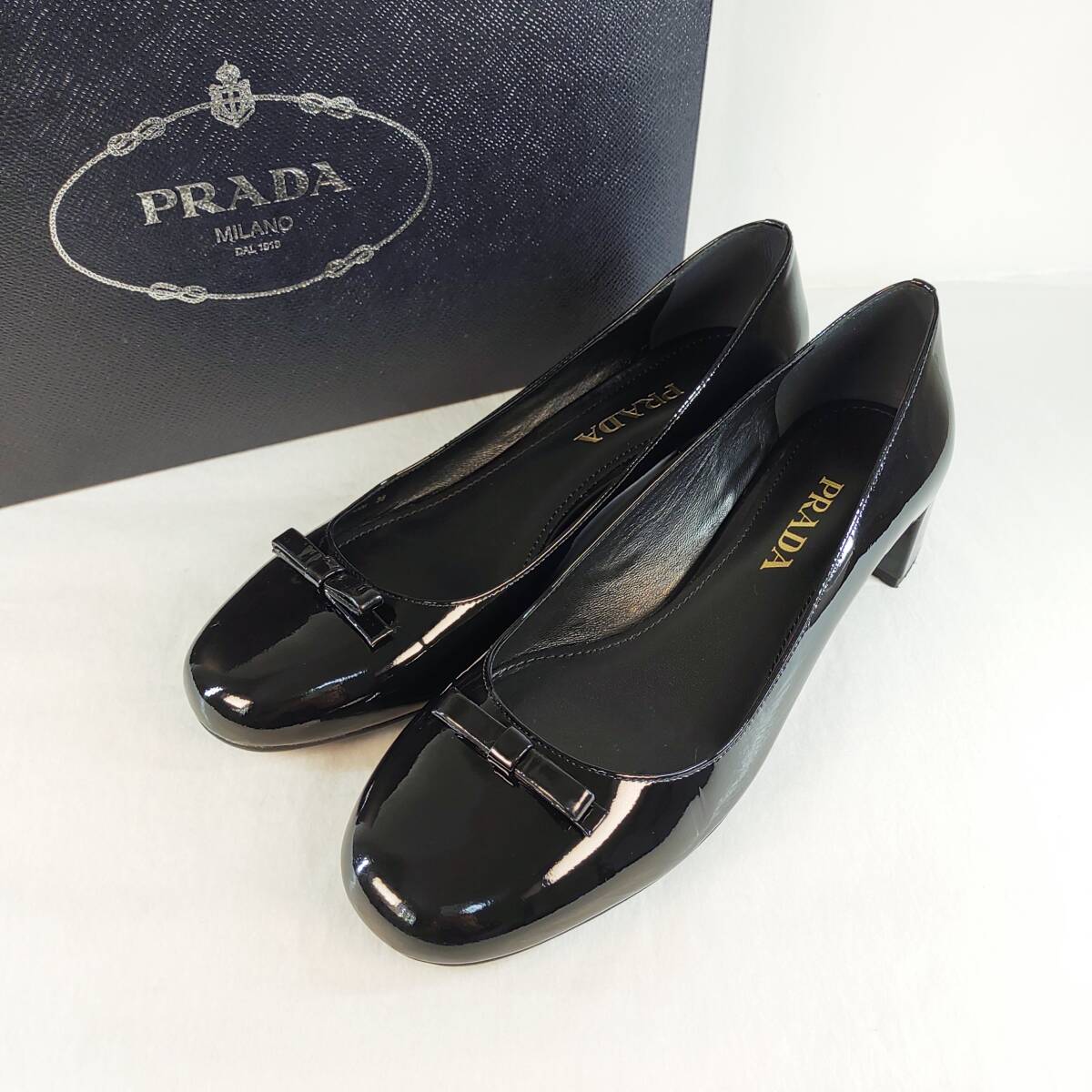 【目立った傷や汚れなし】美品|プラダ|PRADA|38|24㎝|リボンパンプス|黒|レディースシューズ|i1496の落札情報詳細 - Yahoo!オークション落札価格検索 オークフリー