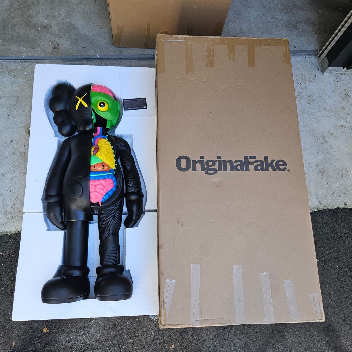 【未使用に近い】KAWS 4FT COMPANION OriginalFake BLACK VERSIONの落札情報詳細 - Yahoo!オークション落札価格検索 オークフリー