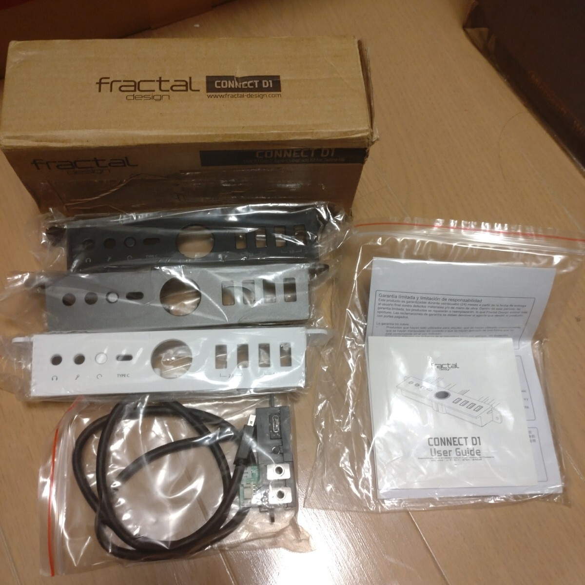 【未使用に近い】Fractal Design Connect D1 Define R6対応 USB Type-C アップグレードキット (FD ...