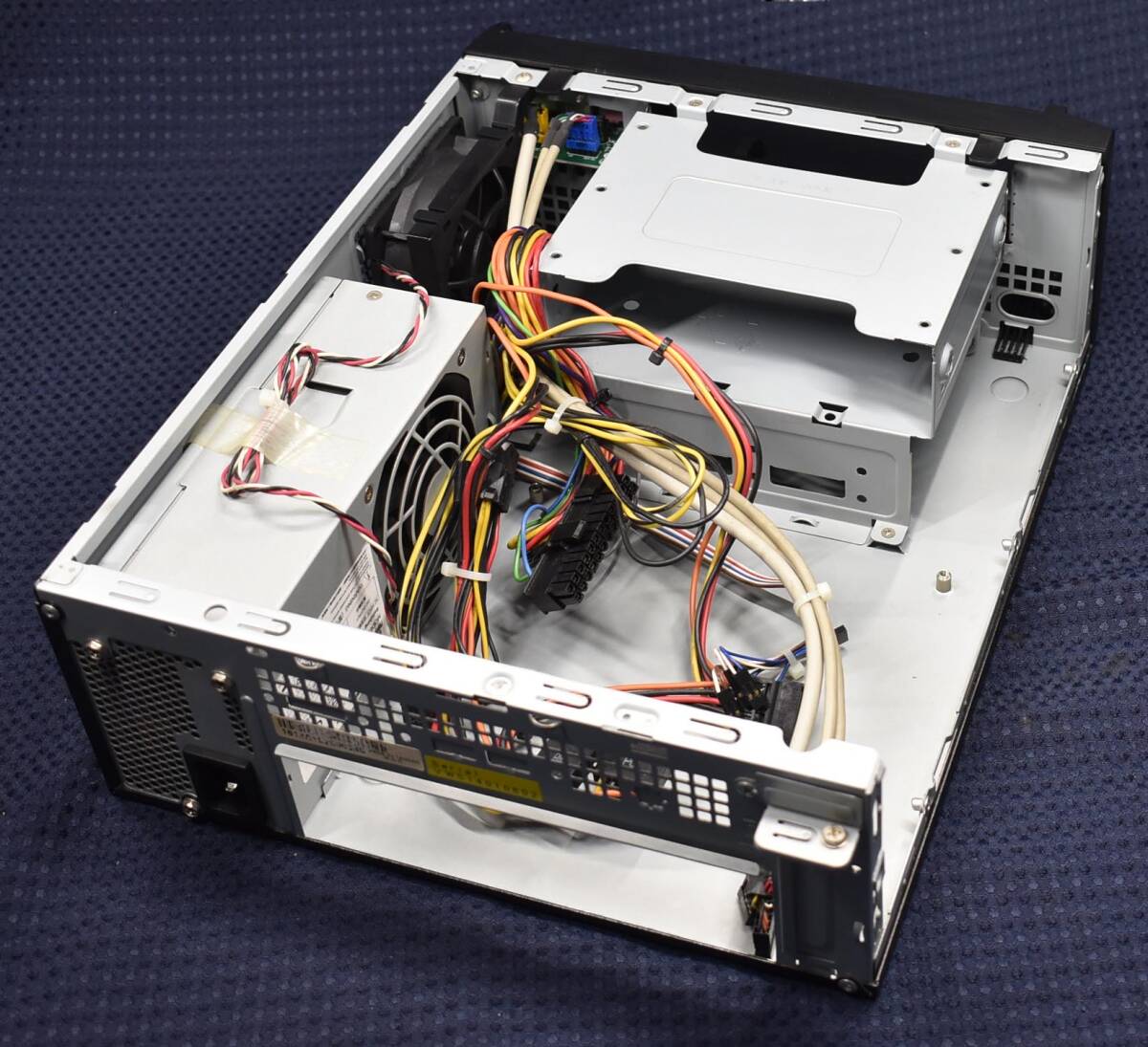 【目立った傷や汚れなし】N WIN 産業用PCケース IW-BP659 E Black 300W TFX電源搭載 Mini-ITX スリム ...