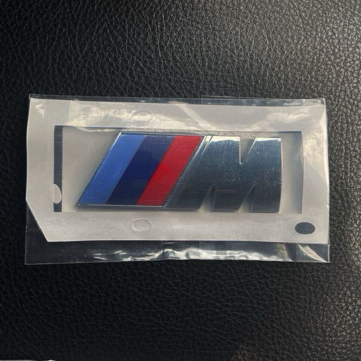 【未使用】BMW M スポーツ エンブレム E60 E61 E65 E66 E81 E83 E87 E89 E90 E91 E92 E93 F01 F07 F10 F11 F20 F30 ...