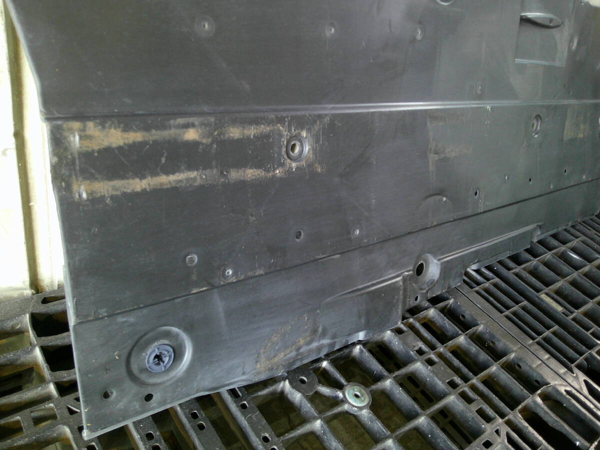 【傷や汚れあり】Q9Q9 ZVW55 51 50 プリウス 前期 純正 フロア アンダーカバー 右側/運転席側 58165-47030 7R H28/08 4X1 Aツーリング ＊個人名宛配送 ...