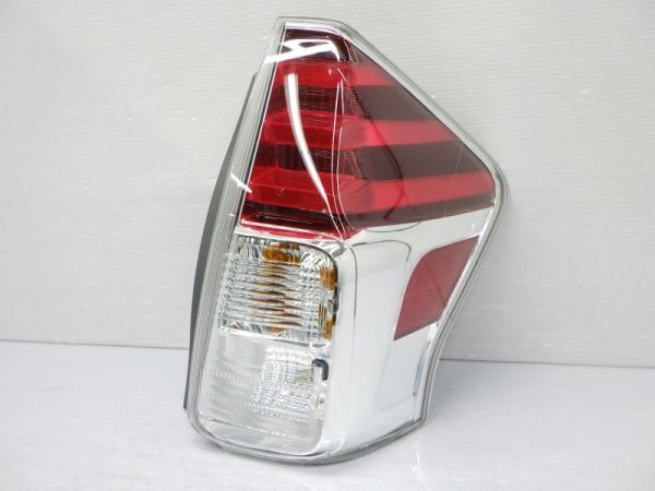【傷や汚れあり】T89561 プリウスα ZVW40/ZVW41 後期 右テールランプ STANLEY 47-69 PRIUS ALPHAの ...