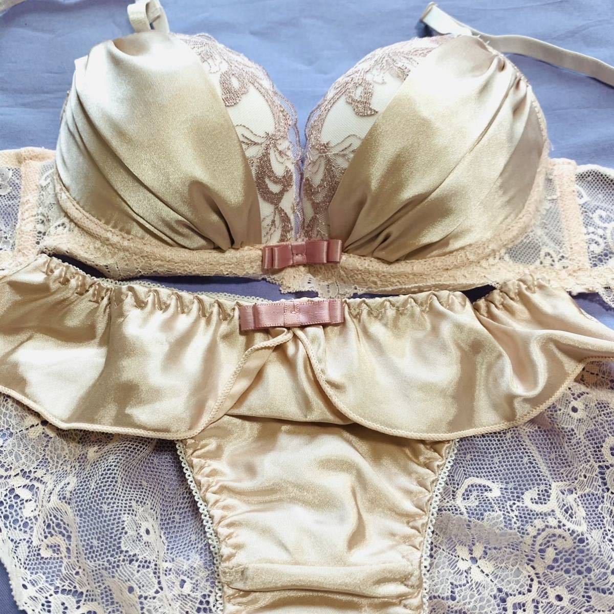 【新品】まみ 姫系 サーモンピンク ブラ＆ショーツ JK JD OL ECO エコ タンス整理品の落札情報詳細 - Yahoo!オークション落札価格検索 オークフリー