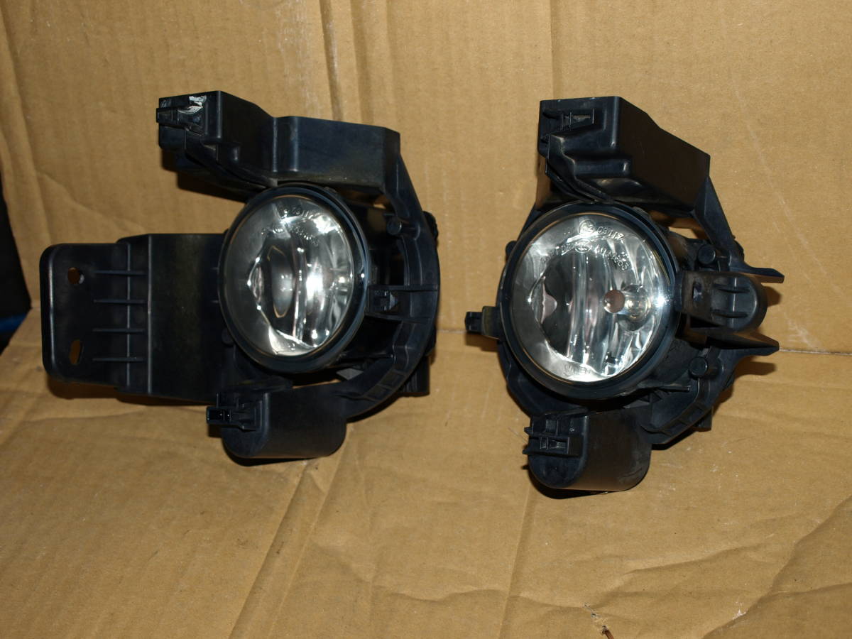 DAA-HC26 HC26 C26 セレナ 純正 フォグライト 純正フォグライト Valeo 89211690 左右 ブラケット付き 左右 ...