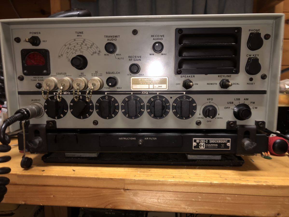HARRIS RT-1230 URC-94 HF-VHF トランシーバー RF-280 ジャンクの落札情報詳細 - ヤフオク落札価格検索 オークフリー