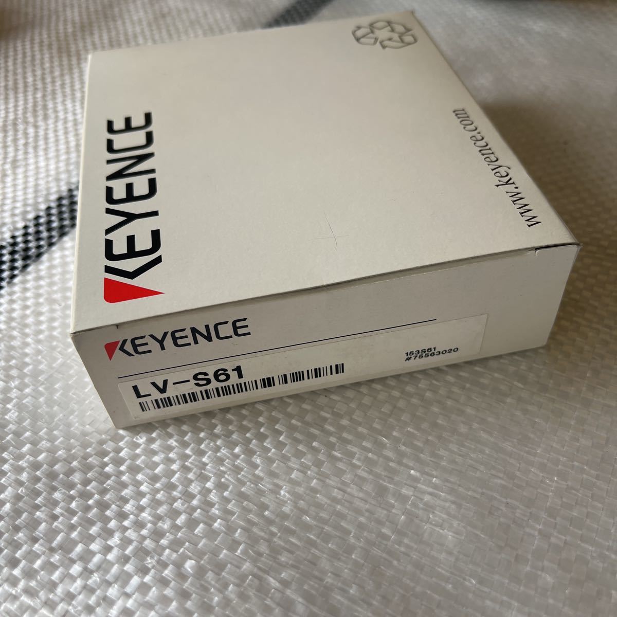 【未使用】キーエンス KEYENCE LV-S61 】汎用タイプデジタルレーザセンサ センサヘッド の落札情報詳細 - ヤフオク落札価格情報 ...