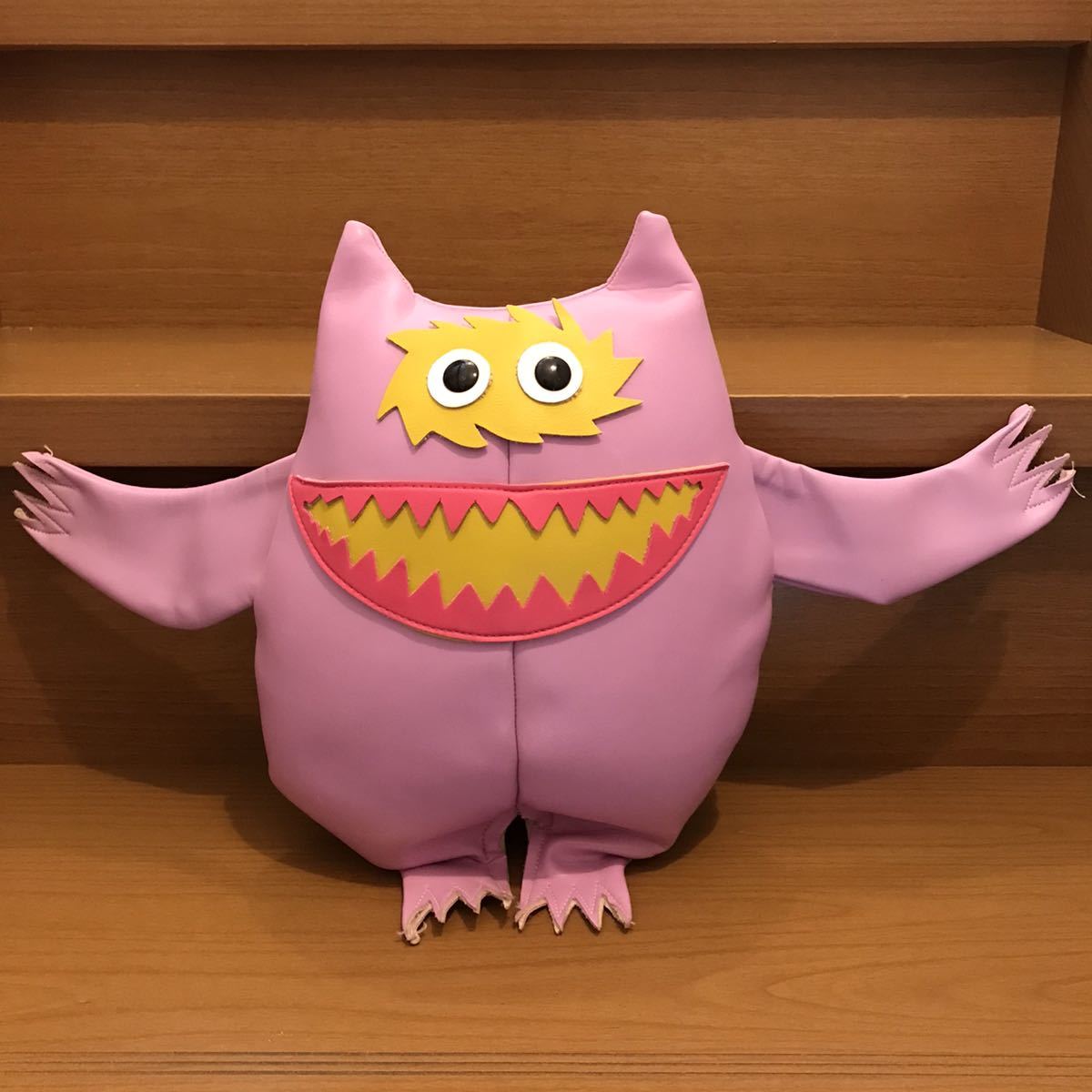 【目立った傷や汚れなし】ビンテージ Nauga ナウガ ナウガモンスター Kustom Kats Koszegi イームズ Eames ミッドセンチュリー NIGO 家具 椅子 チェア 人形 ...